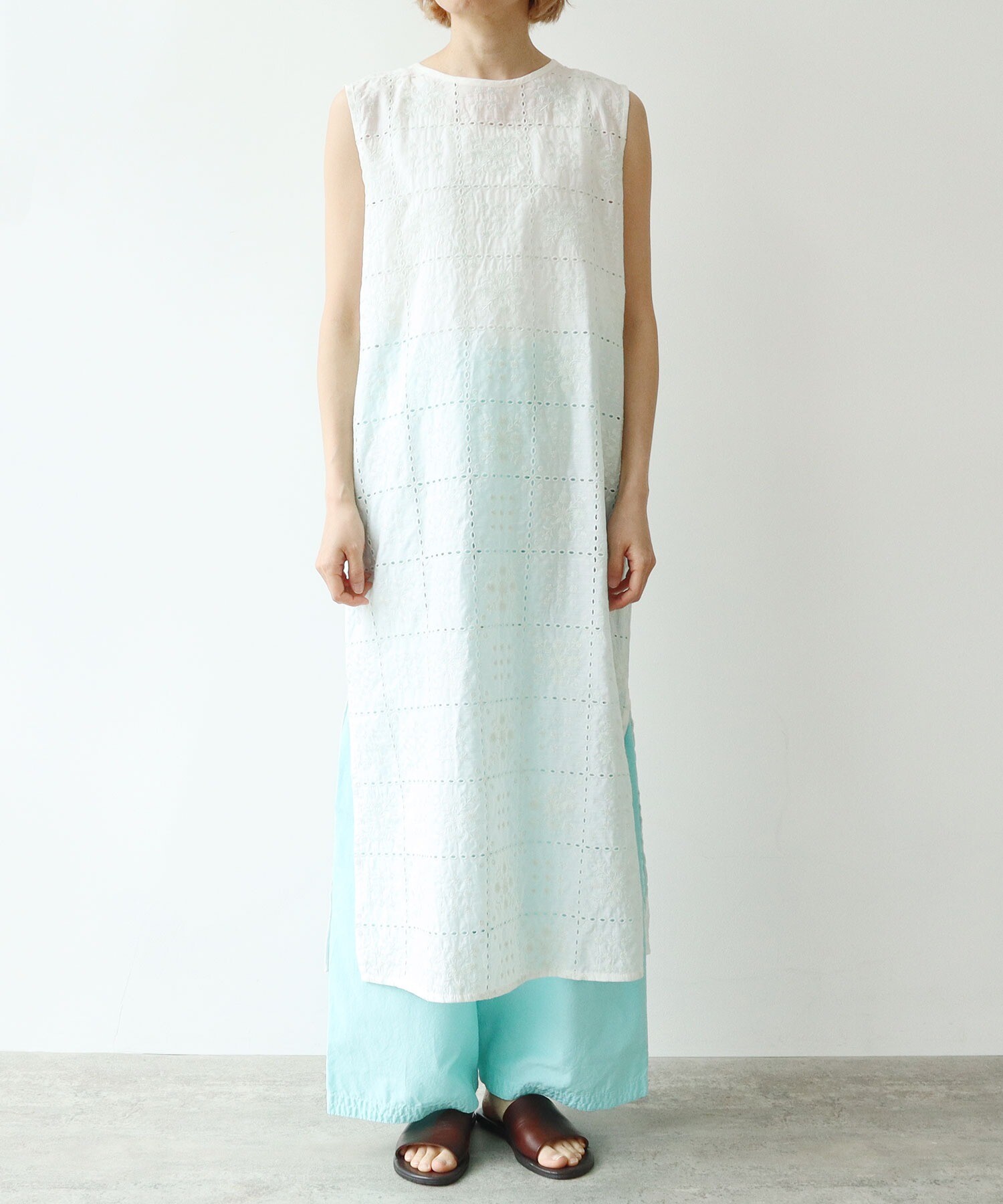 AMBIDEX Store 【予約販売】○eyelet embroidely sleeveless AMBIDEX Store 【予約販売】○eyelet embroidely sleeveless