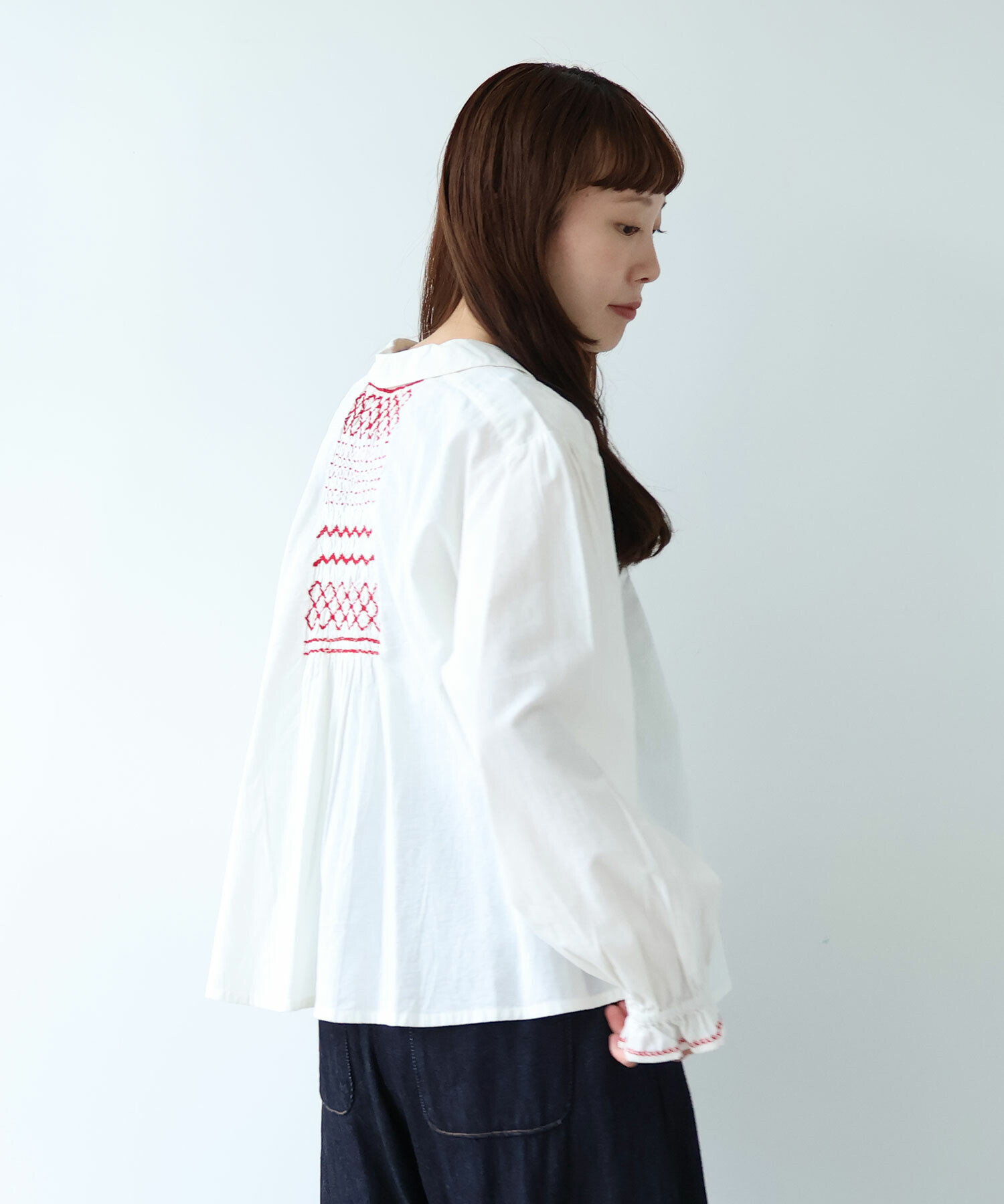 AMBIDEX Store smocking fuwari ブラウス(F クロ): bulle de savon